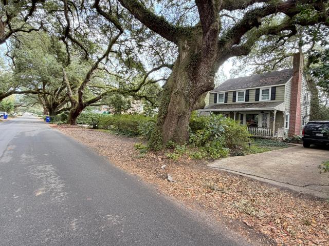 2121 Wappoo Drive