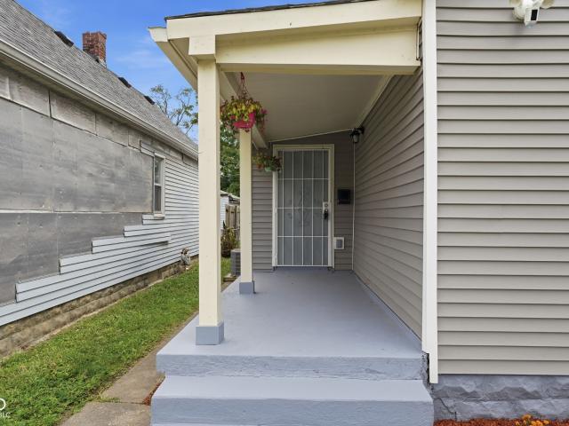 2121 Webb Street
