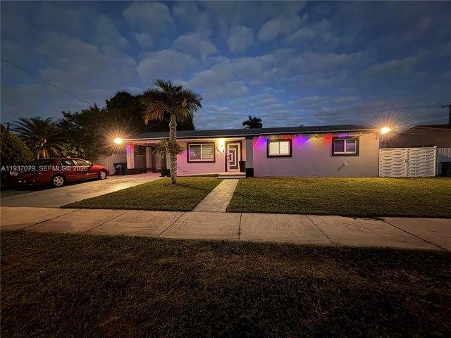21221 NW 29th Ave, Miami Gardens, FL 33056