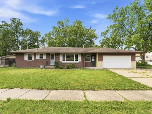 2122 Mesabi Ave, North Saint Paul, MN 55109