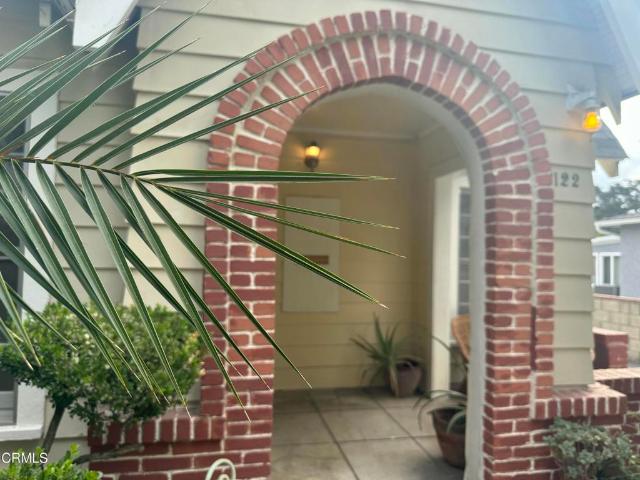 2122 Navarro Avenue