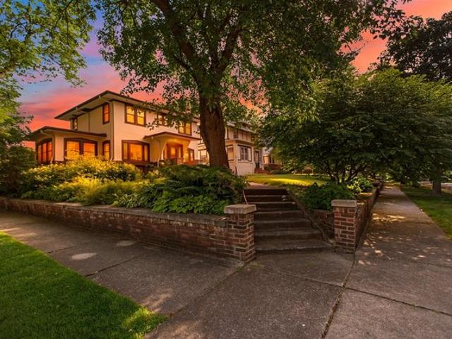 2122 Carroll Ave, Saint Paul, MN 55104