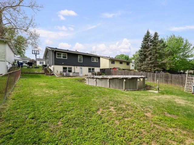 2122 Cody Street