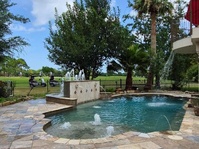 2122 Firestone Court
