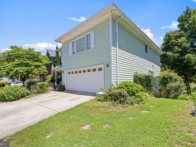 2122 Heritage Heights
