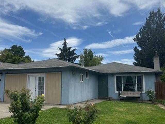 2122 Hill Way, Medford, OR 97504