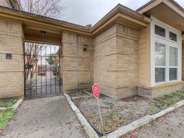 2122 Paso Rello Dr, Houston, TX 77077 | MLS #28455 | Compass