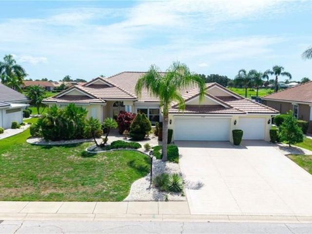 2122 Platinum Dr, Sun City Center, FL 33573