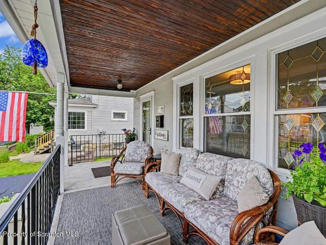 2122 Shawnee Avenue