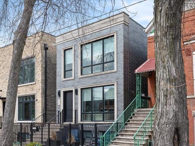 2122 W McLean St, Chicago, IL 60647