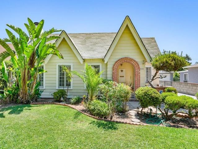 2122 2 Navarro Ave, Altadena, CA 91001