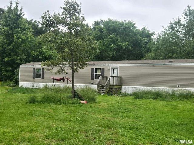 21239 N Old Centralia Ln, Dix, IL 62830