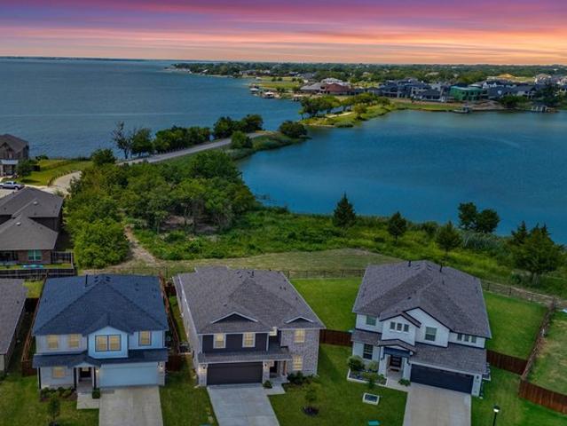 2123 Milligan St, Forney, TX 75126