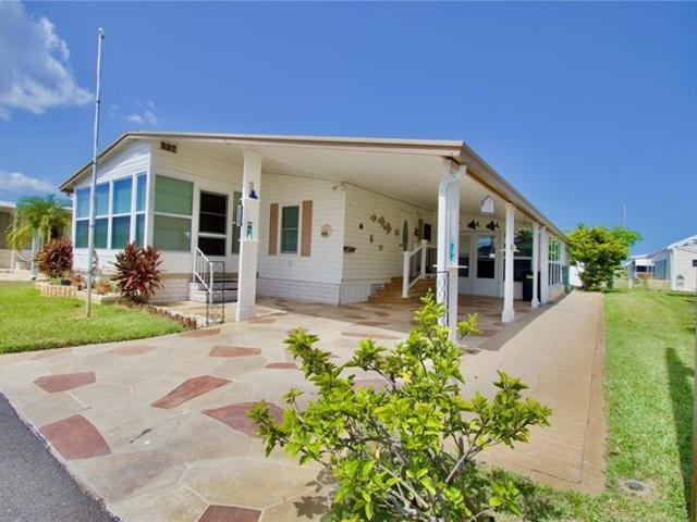 2123 Oahu Dr, Holiday, FL 34691