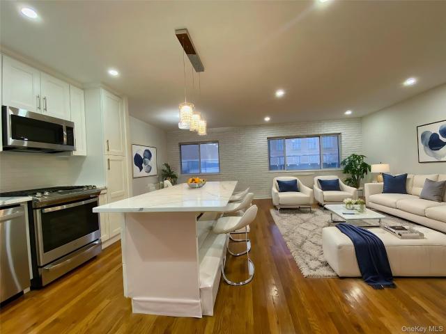 2123 Amory Court