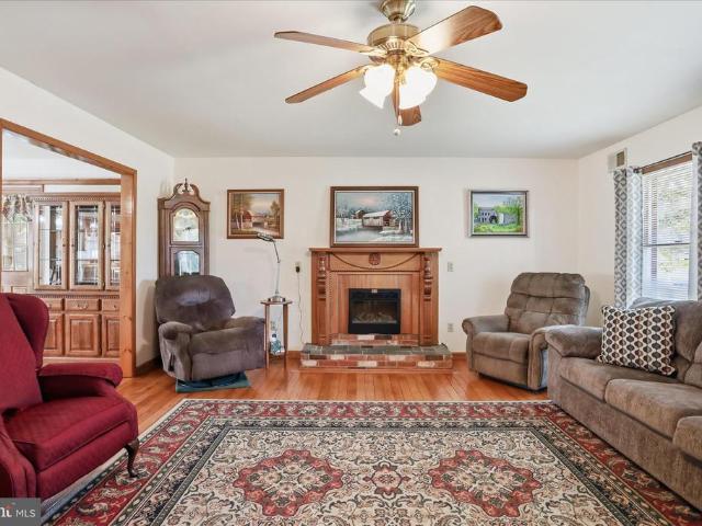 2123 Back Road