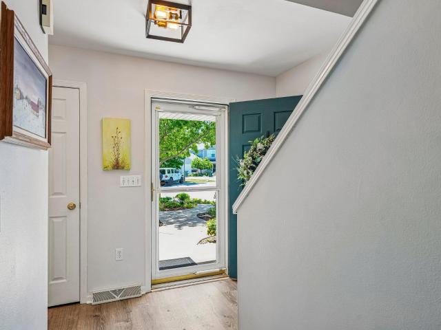 2123 E Broadway, Unit C