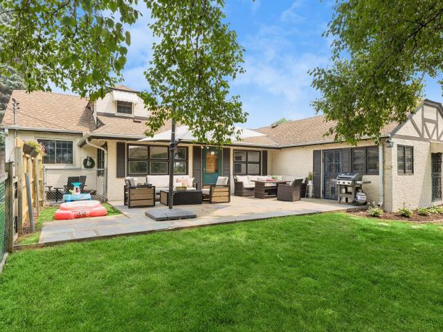 2123 Fairways Lane
