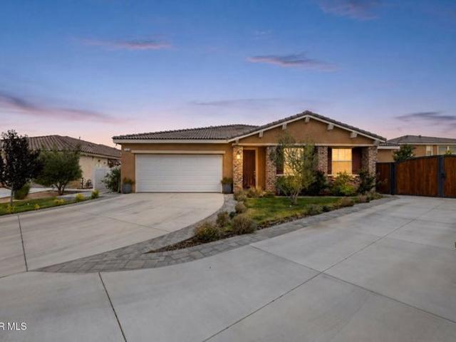 2123 Helconia Ct, Palmdale, CA 93551