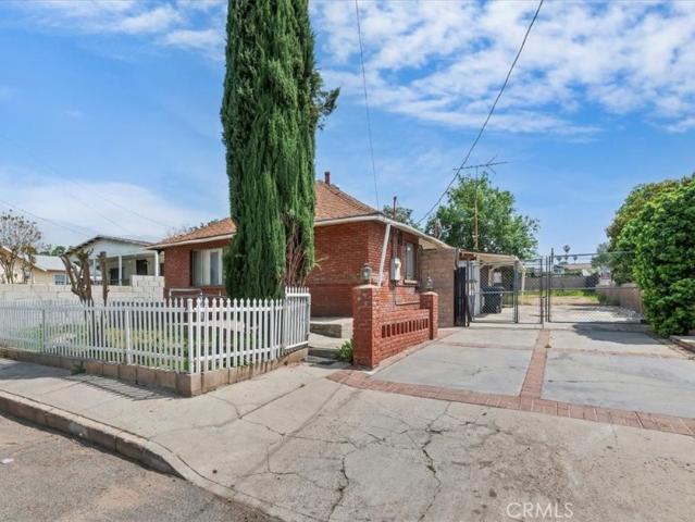 2123 La Verne Avenue