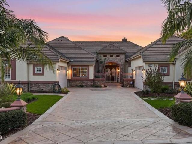 2123 Rambling Rose Dr, Camarillo, CA 93012