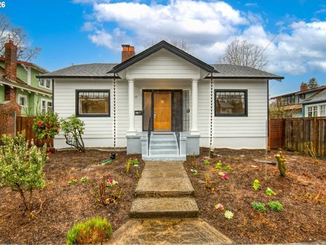 2123 SE 52nd Ave, Portland, OR 97215