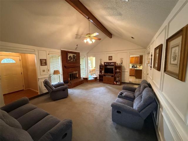 2123 Turf Club Drive