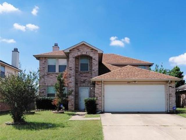 2123 W Grove Ln, Grand Prairie, TX 75052