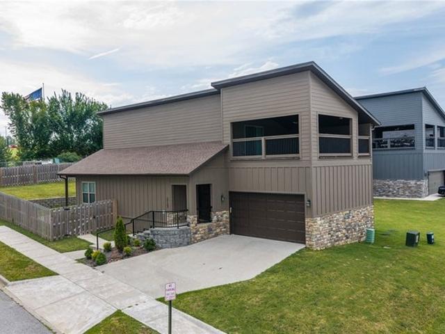 2123 W Dani Ln, Fayetteville, AR 72704