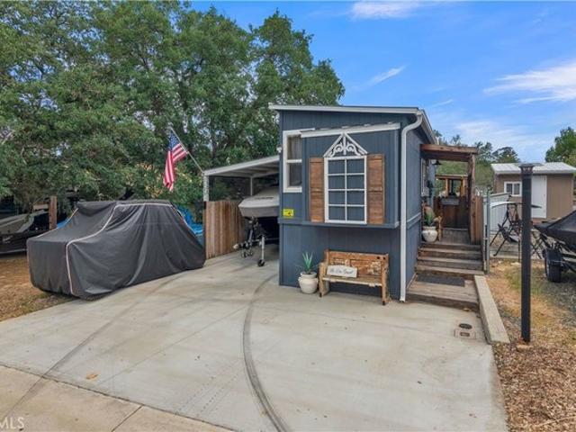 2123 Yellow Feather Cir, Paso Robles, CA 93446