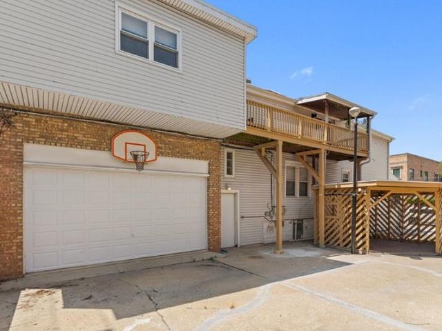 2123 25 W Race Ave, Chicago, IL 60612