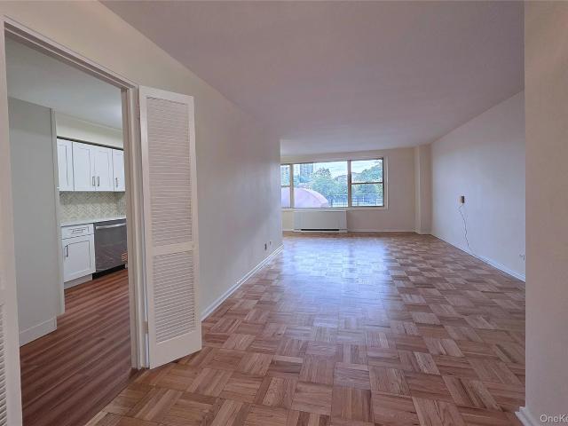 212 3 rd Avenue, Unit 1H