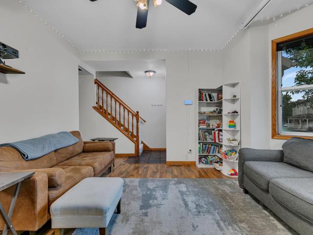 212 3rd Avenue N