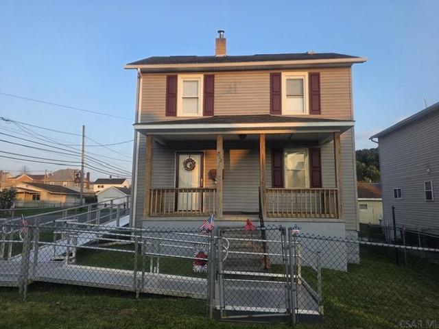 212 10th St, Windber, PA 15963