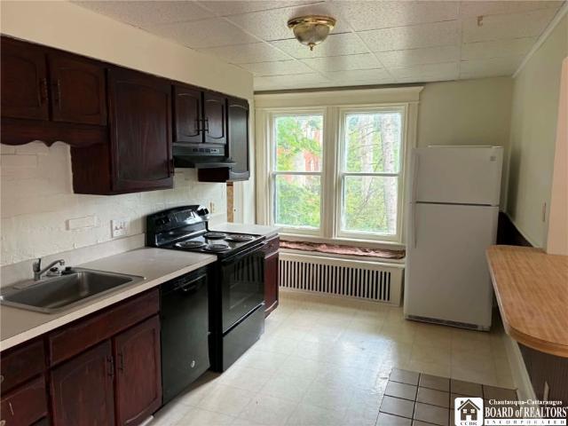 212 & 1/2 Lakeview Avenue