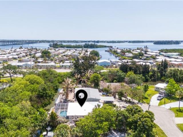 212 14th Pl, Vero Beach, FL 32960