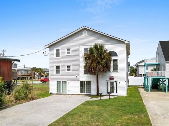 212 56th Ave N, North Myrtle Beach, SC 29582