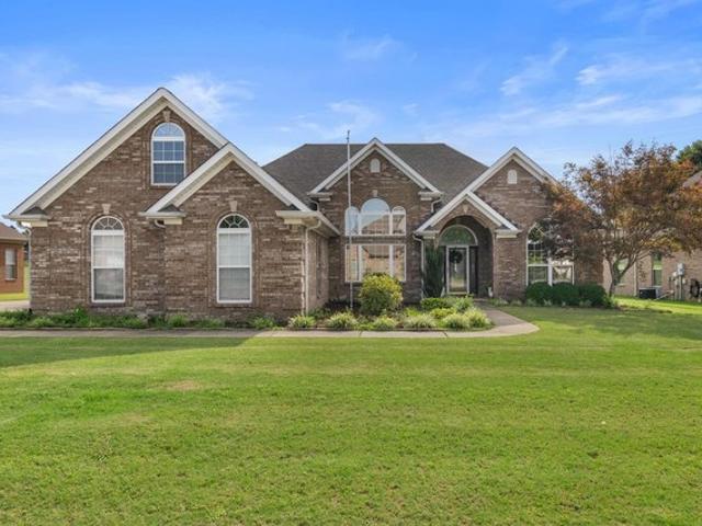 212 Cottonwood Run, Florence, AL 35630