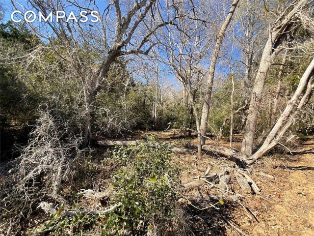 212 County Road 212, Hallettsville, TX
