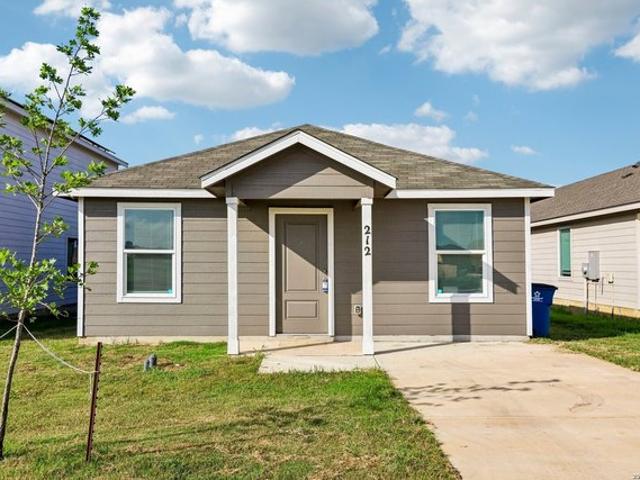 212 Cowboy Rdg, Pleasanton, TX 78064