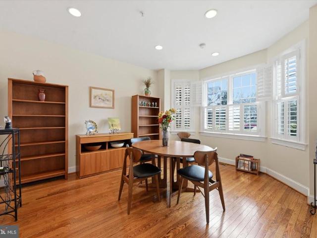 212 Cambridge Chase # 13