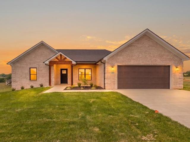 212 Carhartt Dr, Richmond, KY 40475