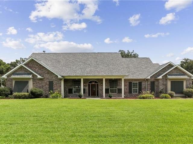 212 Cedar Grove Ln, Belle Chasse, LA 70037
