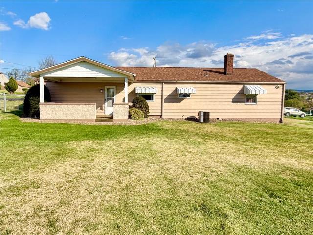 212 Center Ave, Uniontown, PA 15401 | MLS #1749 | Compass