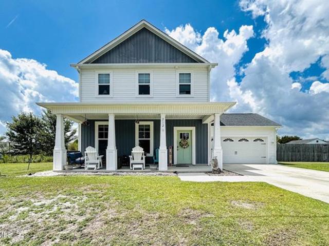 212 Chestwood Dr, Hubert, NC 28539