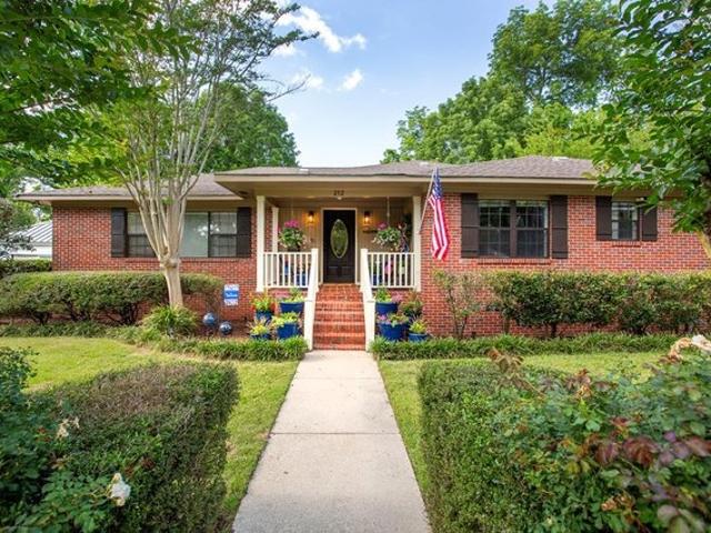 212 Cherry St, Eufaula, AL 36027