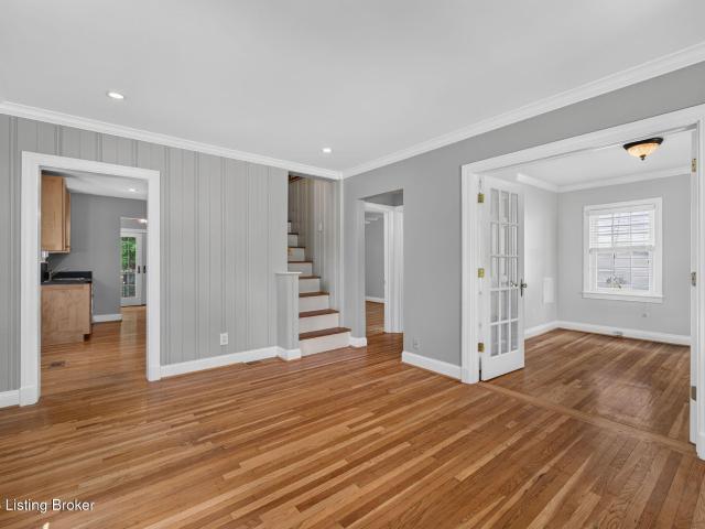 212 Clover Ln