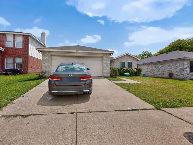 212 Crystalwood Drive