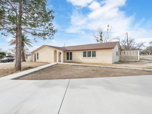 212 Crestline Dr, Del Rio, TX 78840