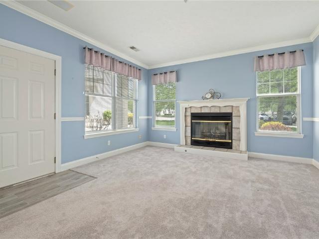 212 Adams Pointe Blvd 7